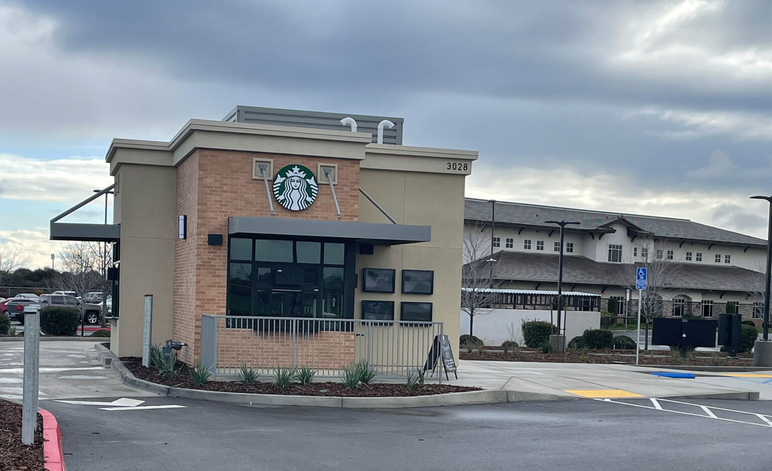 Tulare Starbucks - Elite Team Offices